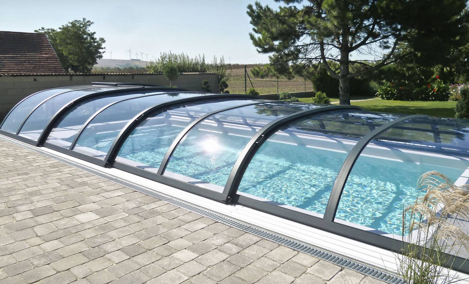 Pooltak Sweden - Pooltak, terrasstak och pooler till livsnjutare